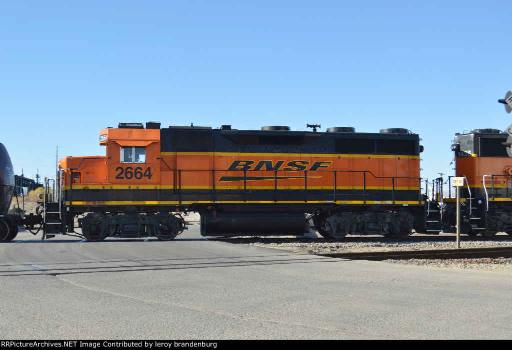 BNSF 2664 at santa fe jct